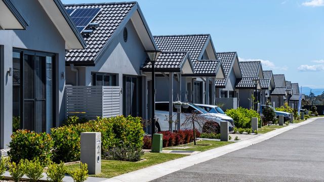 Beauty Point Retirement Resort, 44a/33 Bernard Road, Padstow Heights ...